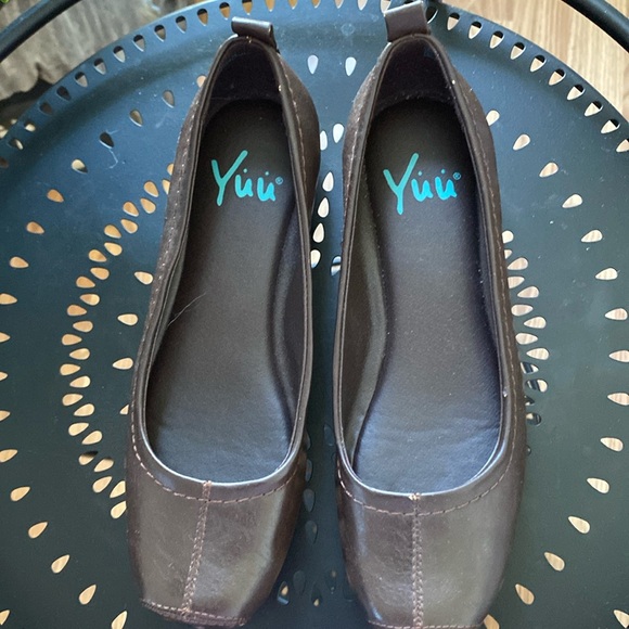 Yuu | Shoes | Yuu Shoes For Women Size 5 2 Excellent Condition | Poshmark